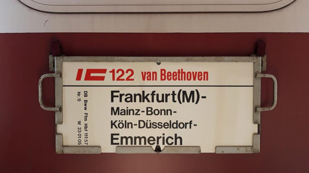 Trans-Europ-Express - Alte Zuglaufschilder